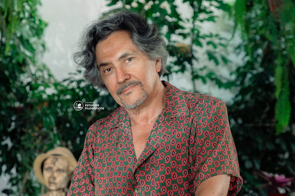 Victor J. Krebs es galardonado con dos premios por su libro "Human ...